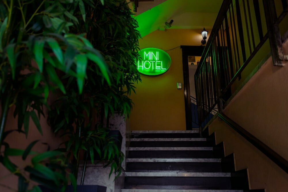 Otel Mini Hotel, Cenova, foto