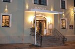 Hotel Restaurant Franziska (Bavaria, Regensburg, Regensburger Straße, 42), otel  Straubing'den