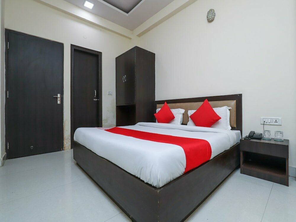 Otel Oyo 24901 Achi House, Delhi, foto