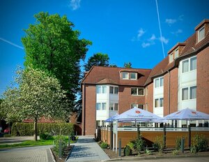 Hotel Stadt Aurich (Lower Saxony, Aurich, Hoheberger Weg, 17), otel  Aurich'ten