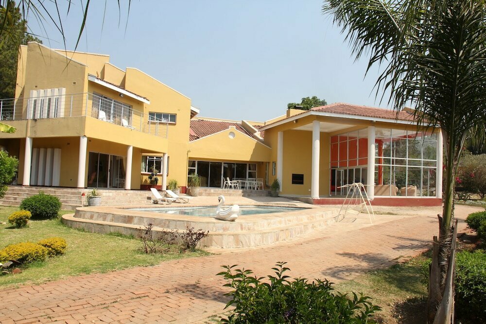 Otel Borrowdale Ground Floor with Poolview, Harare, foto