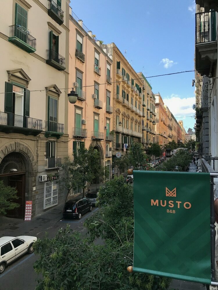 Otel Musto Suites & Rooms, Napoli, foto