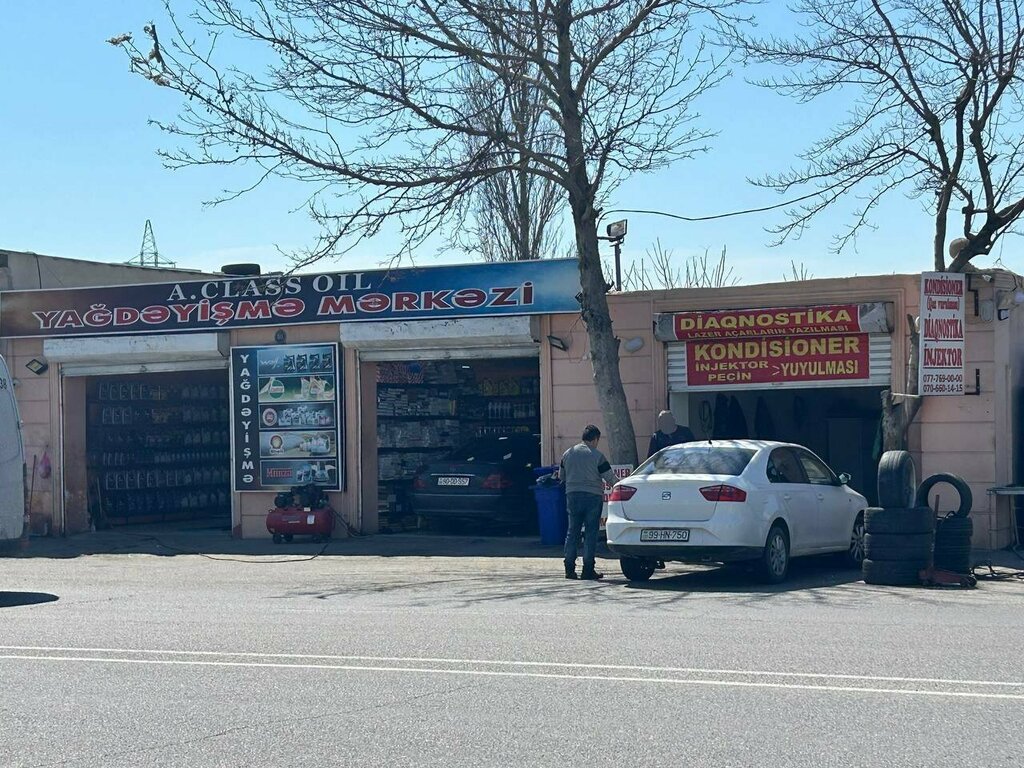 Express yağ değişim noktası Yağlama, Bakü, foto