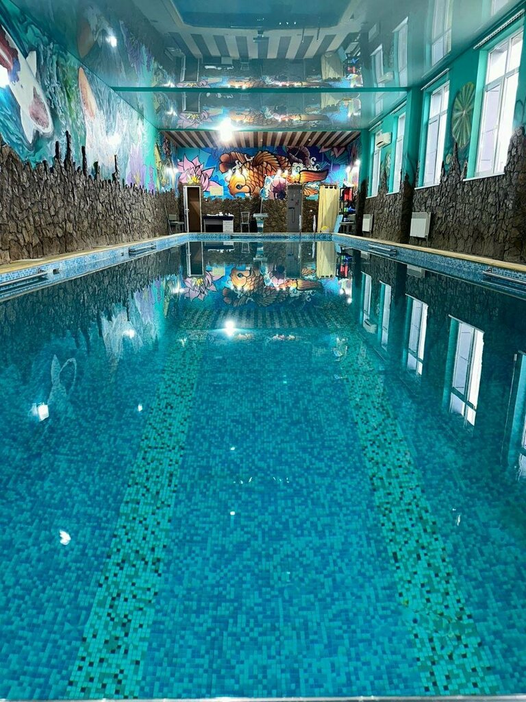 Yüzme havuzları KrejziFrog, Krasnodar, foto