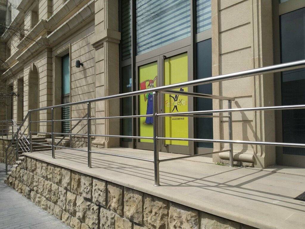 Bilgisayar kursları Fastrackids, Bakü, foto