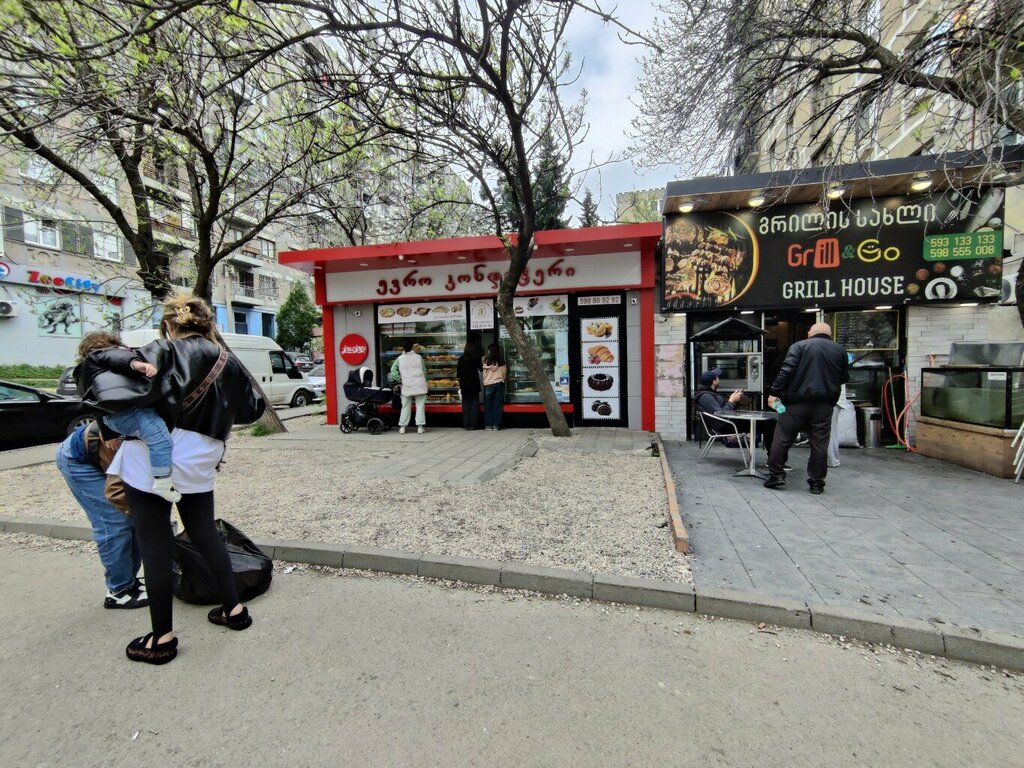 Pasta, şekerleme ve tatlı ევრო კონდიტერი, Tiflis, foto