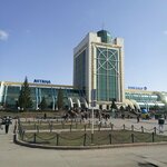 Kofeynyy avtomat (Gete kóshesi No:1), kahve otomatı  Astana'dan