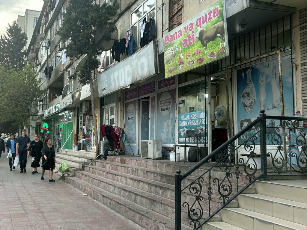 Kasap, şarküteri Dana və quzu əti, Bakü, foto