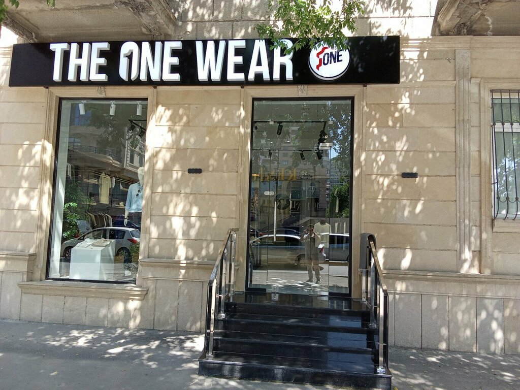 Giyim mağazası The one wear, Bakü, foto