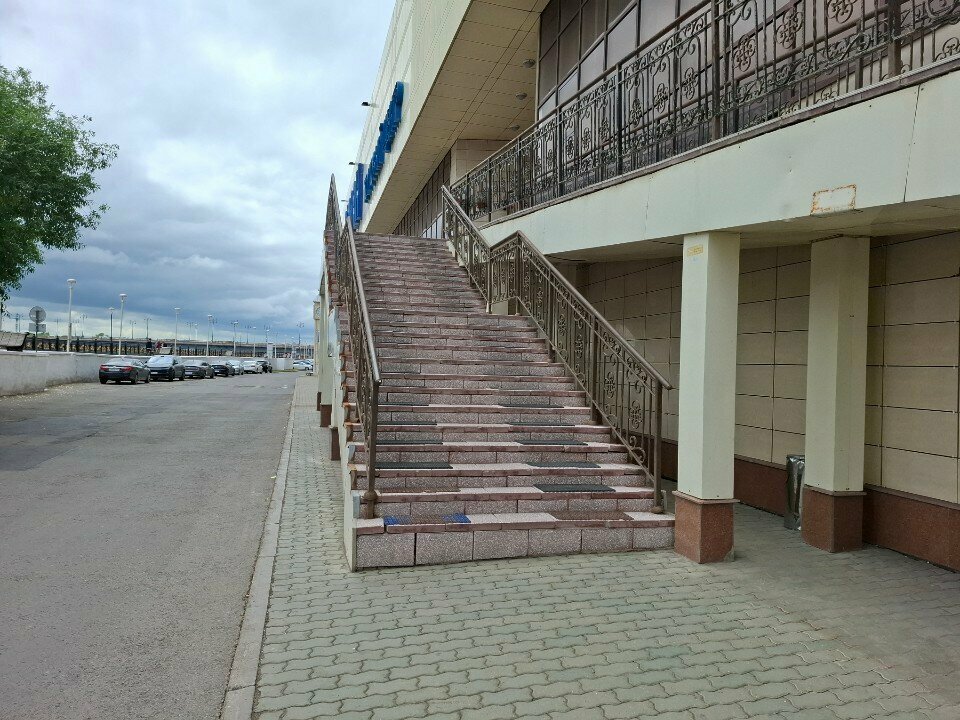 Kuru temizlemeciler Aina, Astana, foto