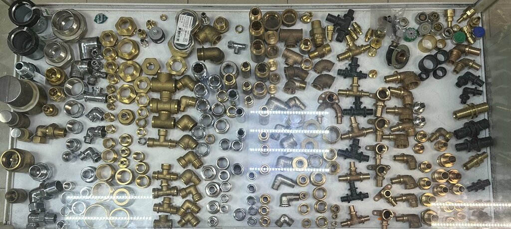 Banyo ve klozet mağazaları Santekhnika Shop, Mytişçi, foto
