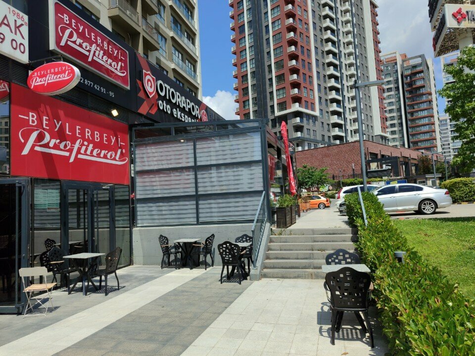 Pasta, şekerleme ve tatlı Beylerbeyi Profiterol, İstanbul, foto