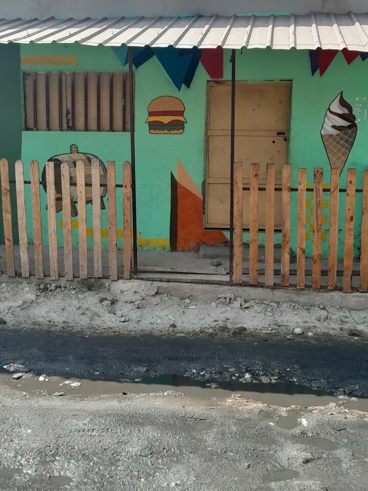 Fast food Hamburgaria, Loanda, foto