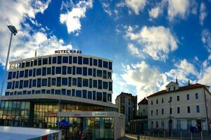 Hotel Kras (Postojna), otel  Postojna'dan