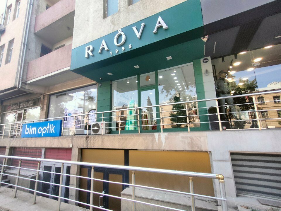 Giyim mağazası Raova, Gence, foto