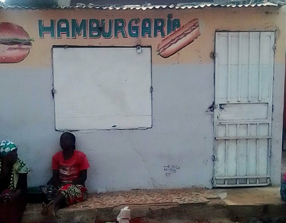 Fast food Hamburgueria, Loanda, foto