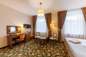 Dvor Podznoeva, Biznes korpus (Nekrasova Street No:1Б), otel  Pskov'dan