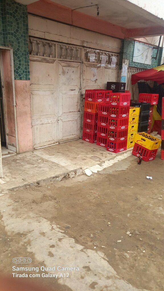 Bar Venda de bebida a grosso e bar, Loanda, foto