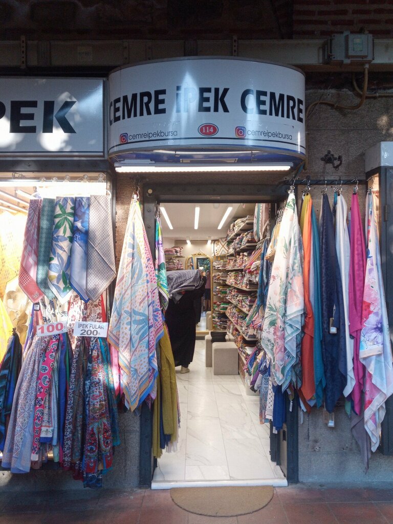 Giyim mağazası Cemre İpek, Bursa, foto