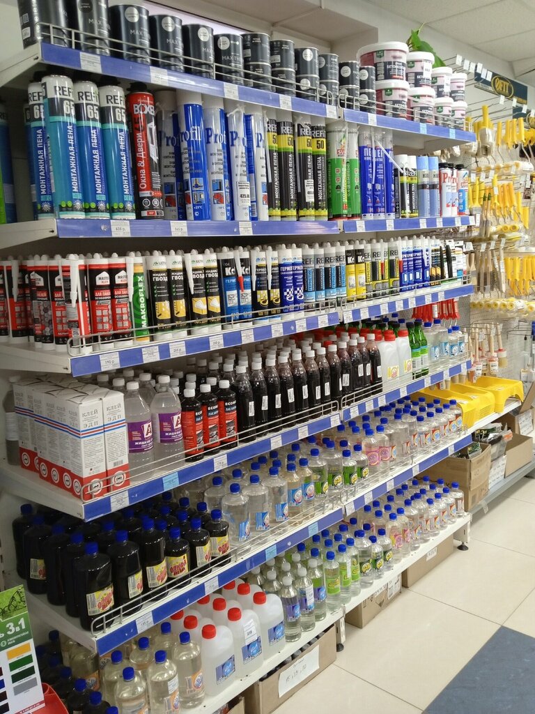 Boya ve cila malzemeleri üretim ve satış yerleri Palitra, Syktivkar, foto