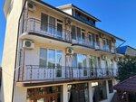 Светлана (Mayskaya ulitsa No:20В, Makopse Microdistrict), otel  Soçi'den