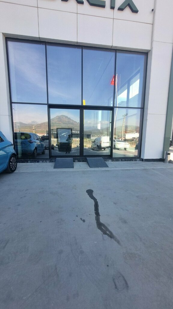 Otomobil satış galerileri Kutay Dacia Bayi, Fethiye, foto