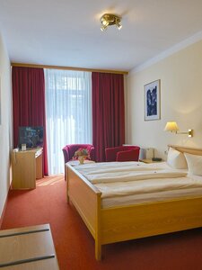 Hotel Elbparadies (Saxony, Sächsische Schweiz-Osterzgebirge, Oberposta, 2), otel  Pirna'dan
