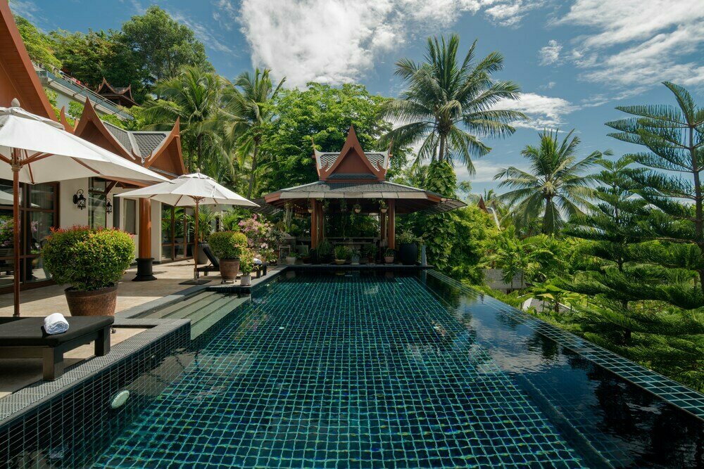 Otel Classy 4-br Seaview Villa at Surin Beach, Phuket Eyaleti, foto