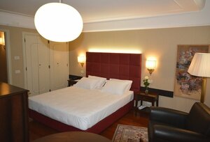 Astoria Hotel Italia (Friuli-Venezia Giulia, Udine, Piazza 20 Settembre, 28), otel  Udine'den