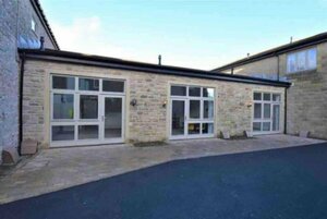 Smithy Bungalow, Free Private Parking (England, Derbyshire County, Buxton, Buxton), otel  Buxton'dan