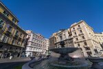 PC Boutique H Loggia (Via Loggia dei Pisani No:17, Naples), otel  Napoli'den