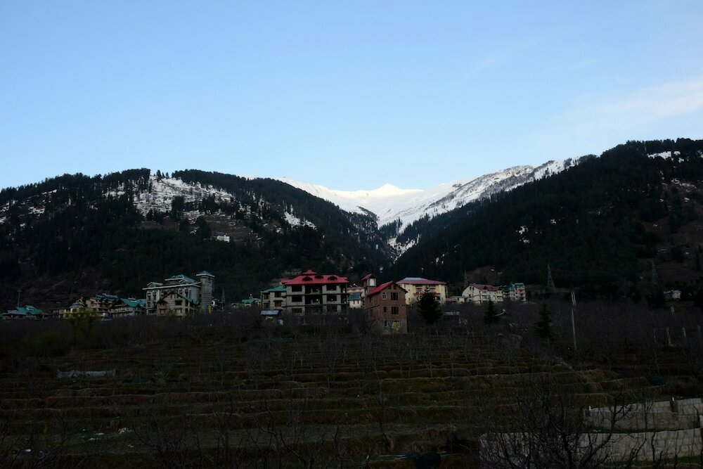 Otel Comlux Hotel, Manali, Himaçhal Pradeş, foto