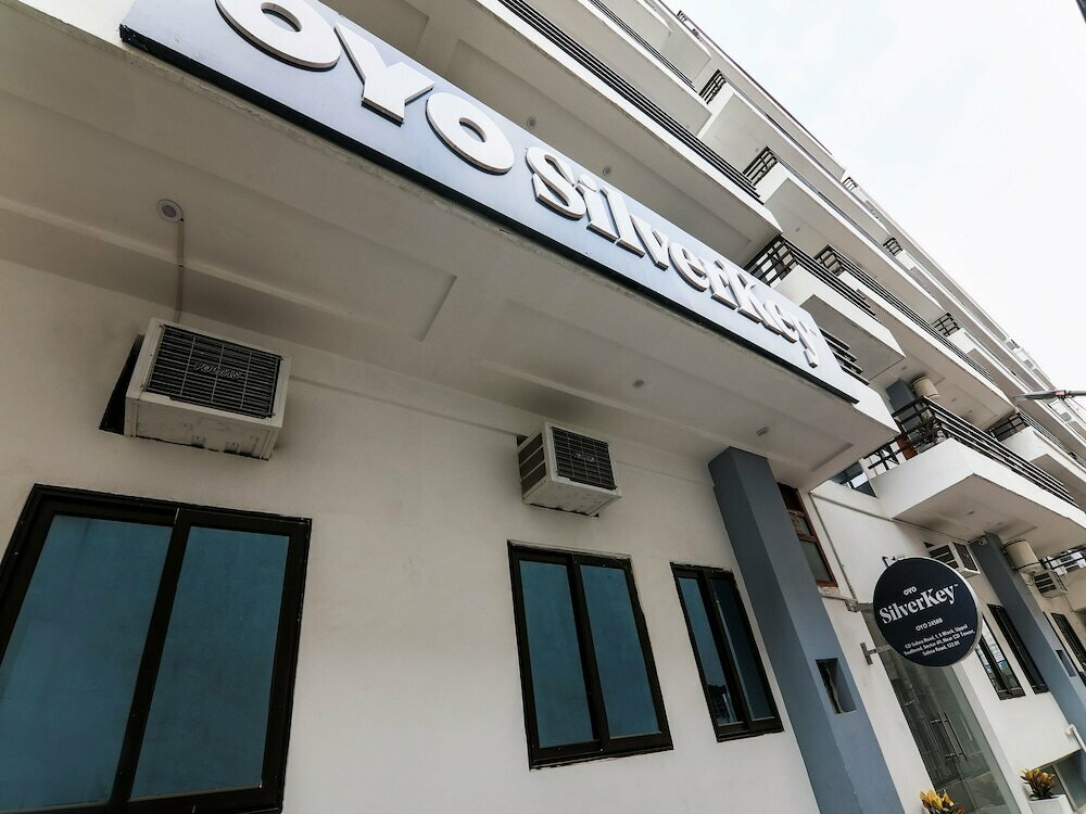Otel SilverKey Executive stays 24588 CD Sohna Road, , foto