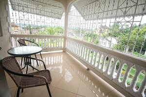 Summer Breeze Vacation Home (Saint James Parish, Montego Bay), otel  Montego Bay'den