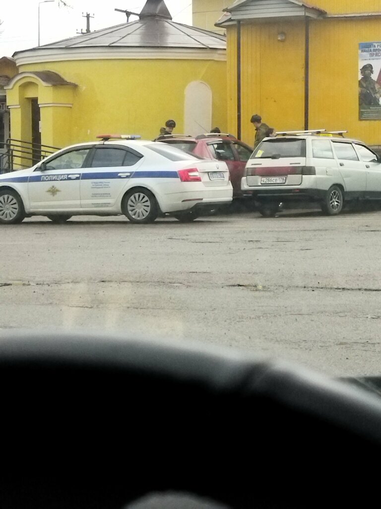 Tren istasyonu Станция Луга-2, Luga, foto