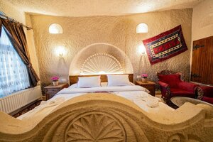 Safran Cave Hotel (Nevşehir, Nevşehir Merkez, Göreme Beldesi, İsali-Gaferli-Avcılar Mah., Kağnı Yolu Sok., 3), otel  Nevşehir'den