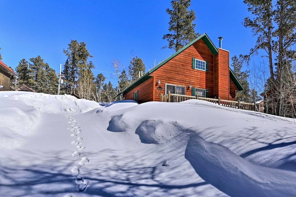Otel Black Hills Cabin ~ 2 Mi to Terry Peak!, Güney Dakota Eyaleti, foto
