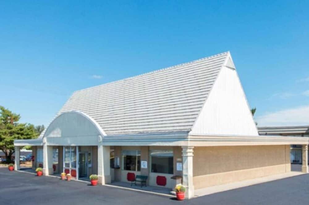 Otel FairBridge Inn Express Frankfort, Frankfort, foto