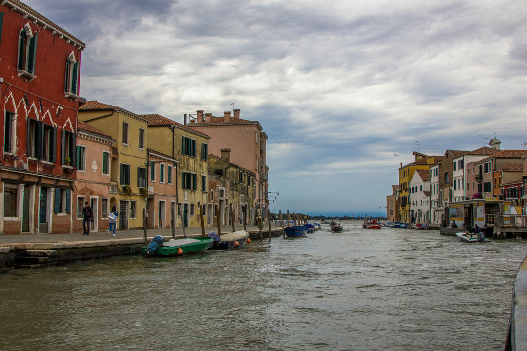 i̇skele Ferry Terminal Tre Archi, Venedik, foto