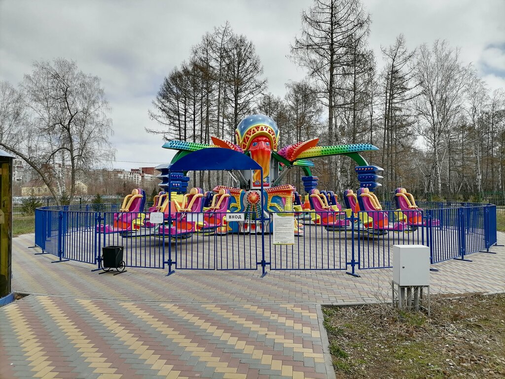 Atraksiyon Биоробот, Omsk, foto