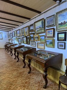 Provincial ARTgallery-M (Nikolskaya ulitsa No:20, Plyos), müzeler ve sanat galerileri  Plios'tan