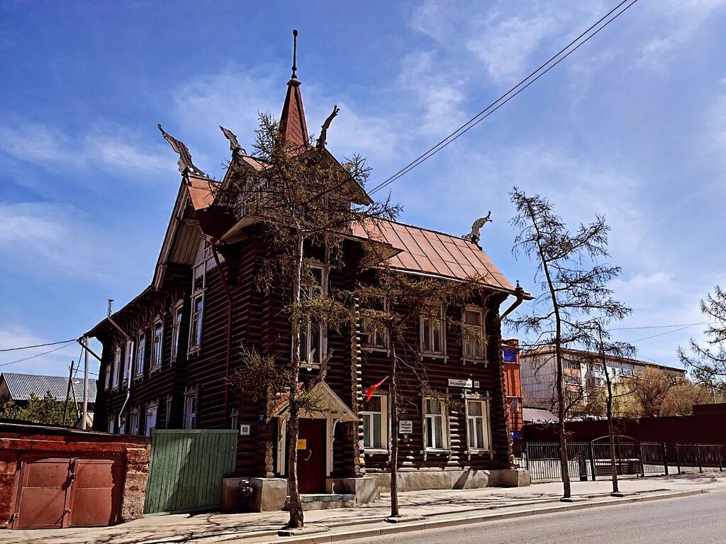 Turistik yerler Дом с драконами, Tomsk, foto
