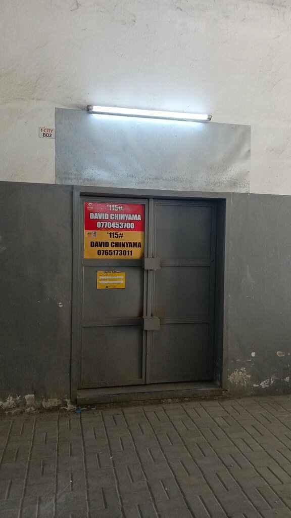 Para transferleri David Chinyama, Lusaka, foto
