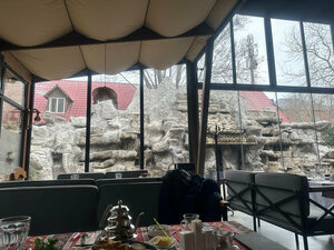 Zolotaya vilka (Federalnoye shosse No:90), restoran  Makhachkala'dan