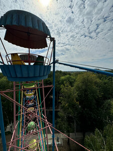 Колесо обозрения (Nizhniy Novgorod Region, Arzamas, park kultury i otdykha imeni Gaydara), lunapark  Arzamas'tan