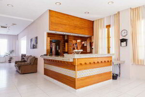 Purobeach Resort (Islas Baleares, Calle d'en Nuno Sanz, 14), otel  Calvià'dan