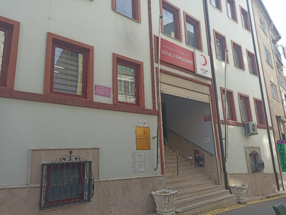 Kan bağışı merkezleri Türk Kızılayı Kan Bağışı Merkezi, Bursa, foto