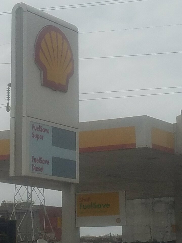 Benzin istasyonu Shell Fuelsave, Abican, foto