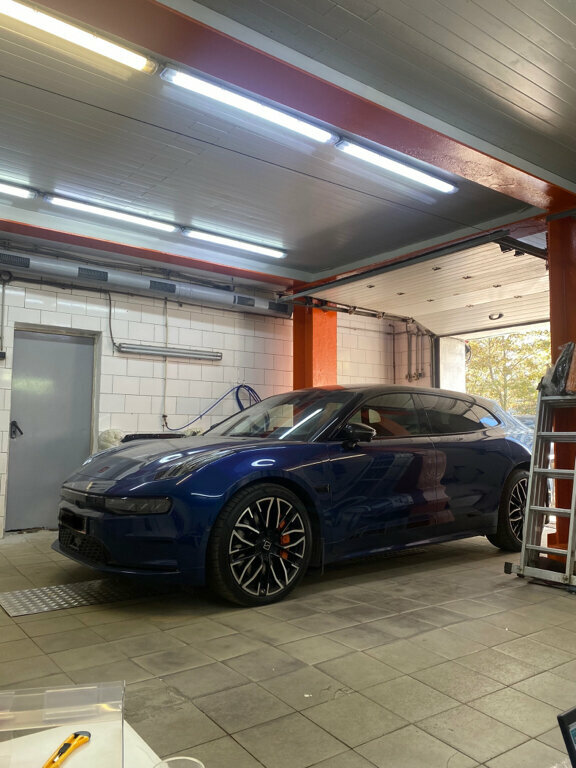 Otomobil yedek parçaları Petrocars service Zeekr Lixiang Voyah, Moskova, foto