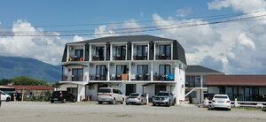 Белая лебедь (ulitsa Shaumyana No:83А, selo Alakhadzy), otel  Gagra Bölgesi'nden